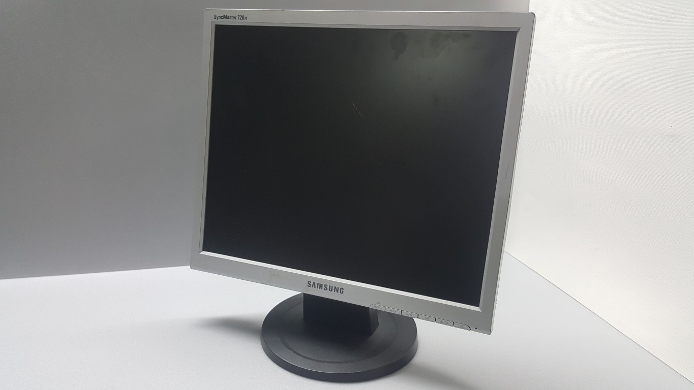SAMSUNG 720N MODEL LCD MONİTÖR 17" - 250.00 TL + KDV